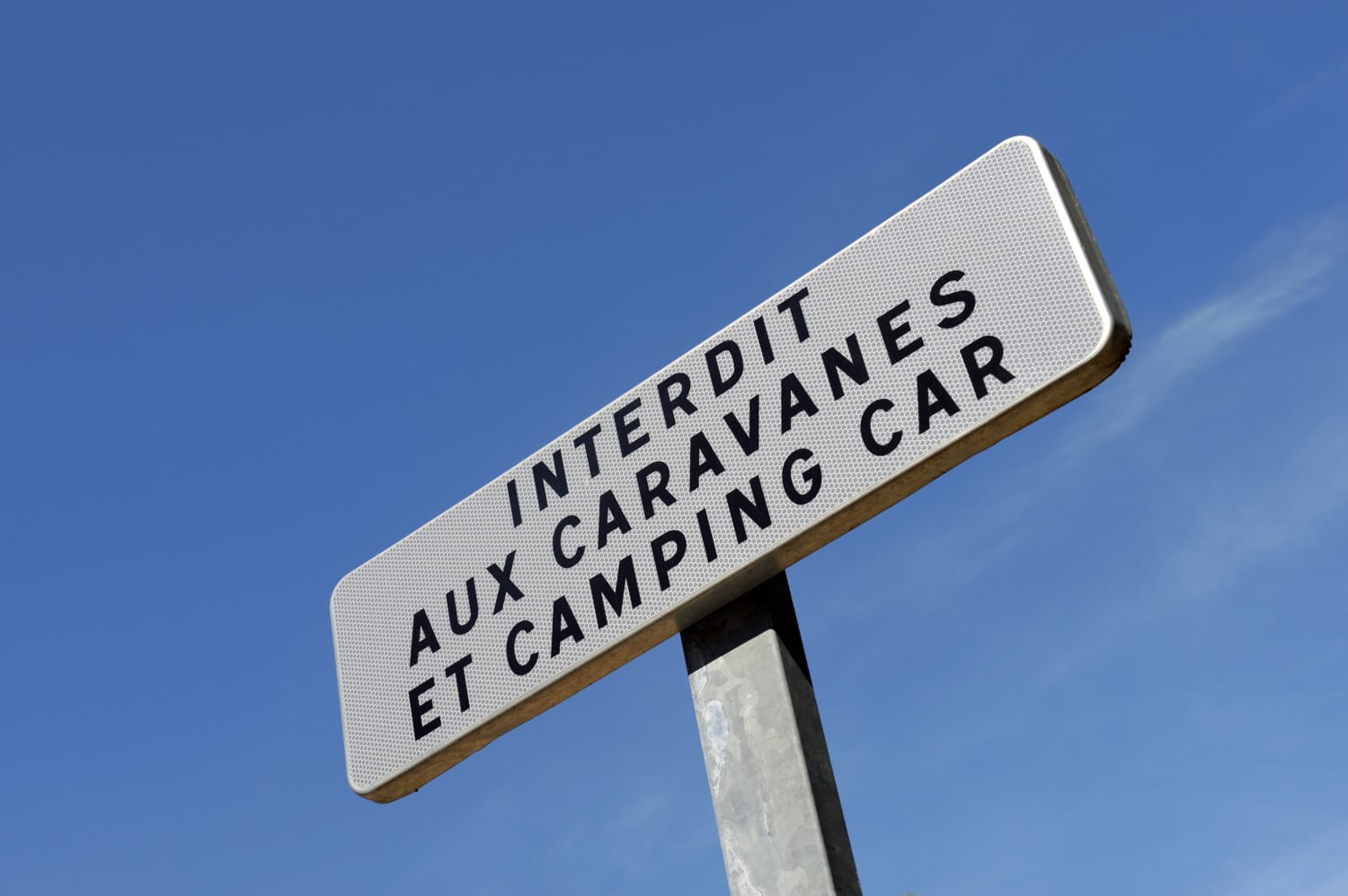 Sign in French language - Planet Van Magazine